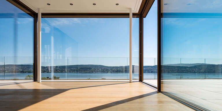 Exclusive frameless windows from swissFineLine