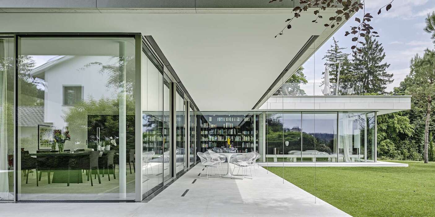 Fully glazed corners: transparency as a design element